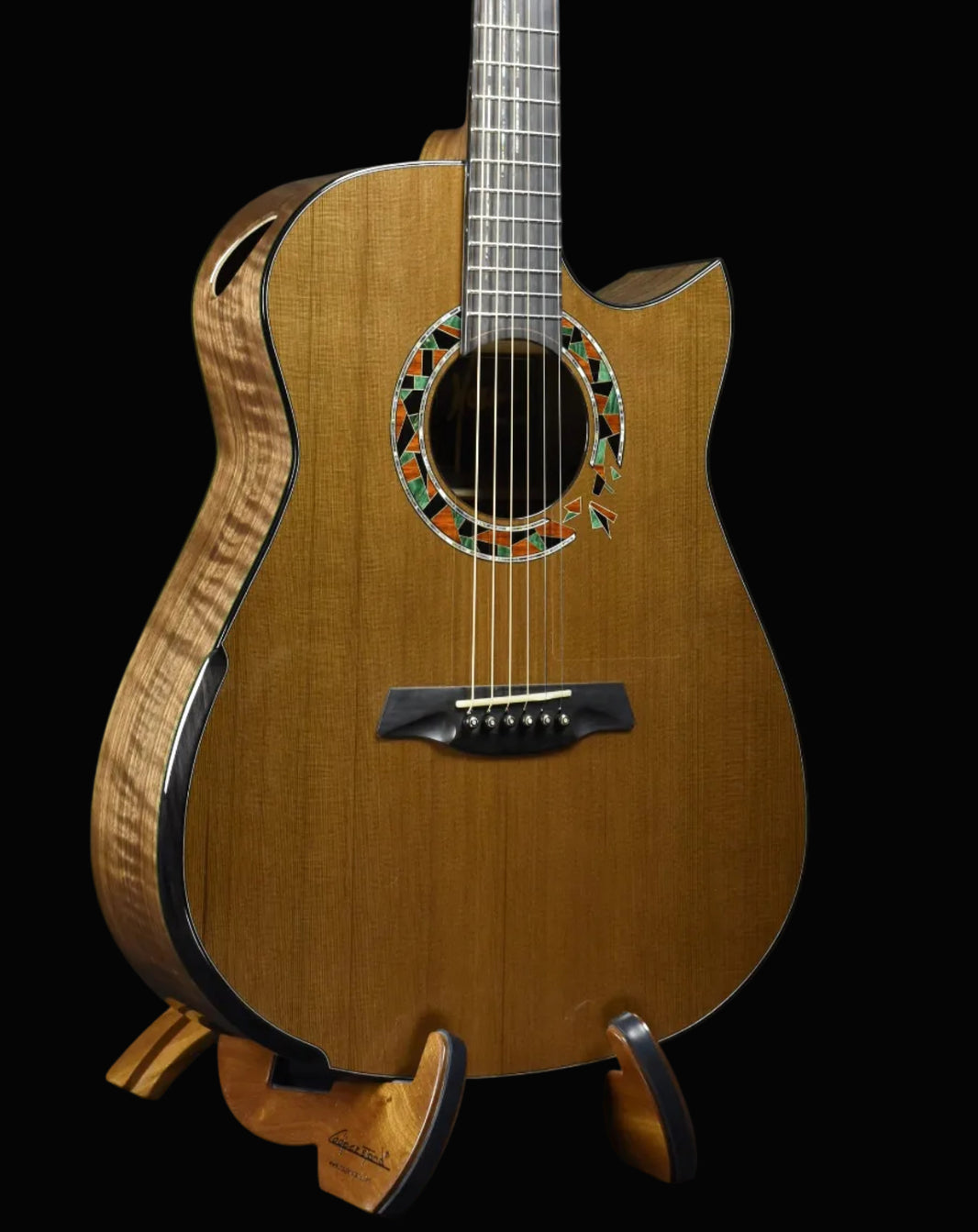 Hozen Guitars | Singapore Handcrafted Boutique Guitars and Ukuleles